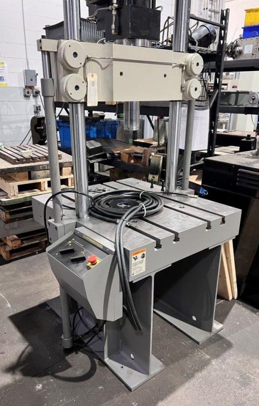 55 KIP (250 kN) MTS Model 322.31 Fatigue Testing Load Frame with T ...