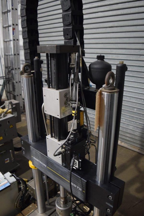 5.5KIP (25kN) Instron 8872 Dynamic Fatigue Testing System | Frank Bacon