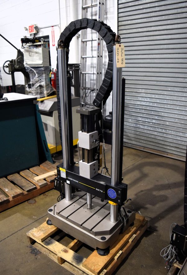 10kN Instron Model 8872 Fatigue Testing System | Frank Bacon
