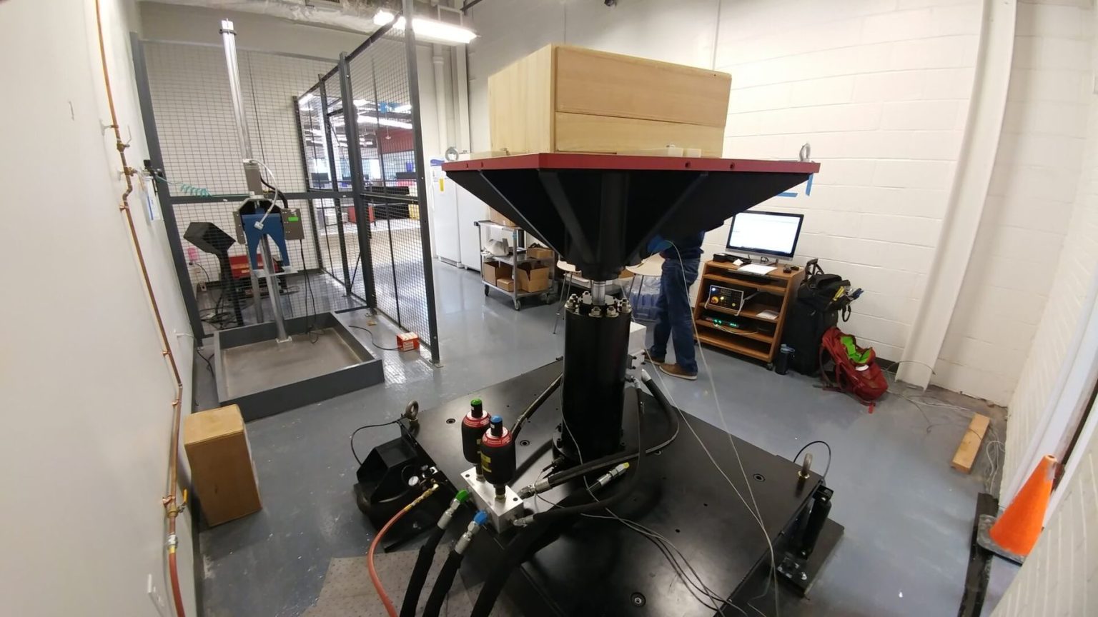 LAB Package Vibration Test System for ISTA Random Vibration